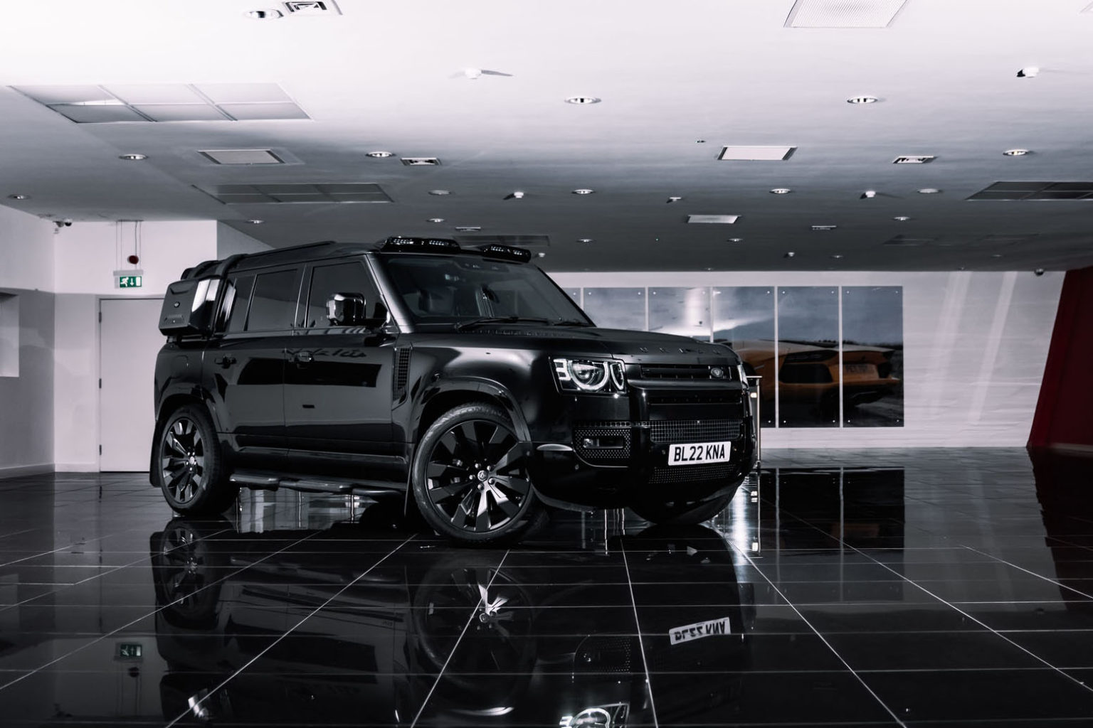 Land Rover Defender Urban Hire | Black - Platinum Executive Travel